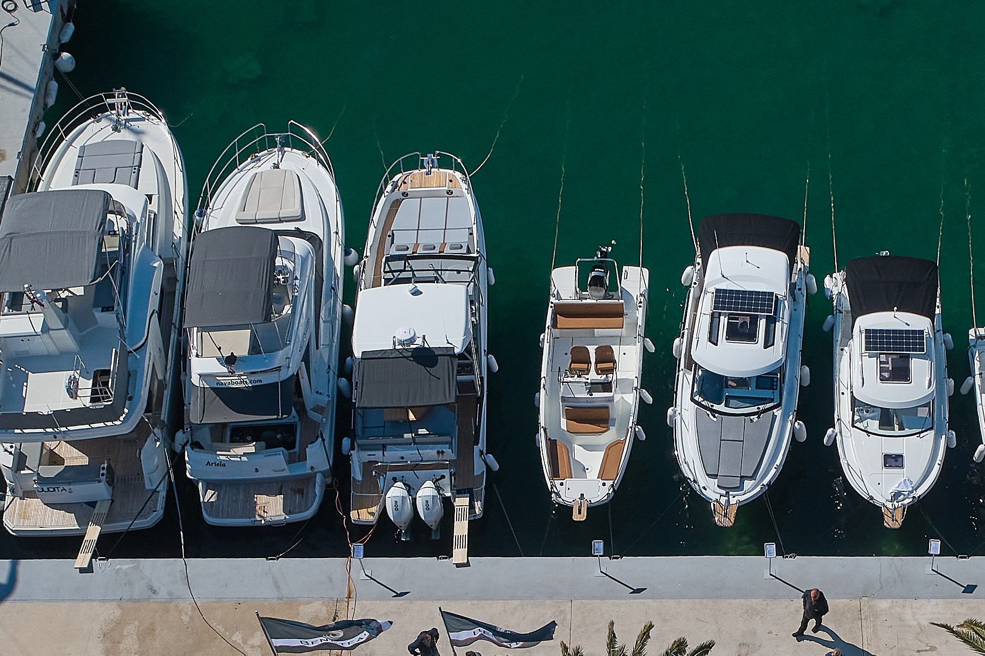 Motorboats Charter - Navaboats - Speed & Comfort