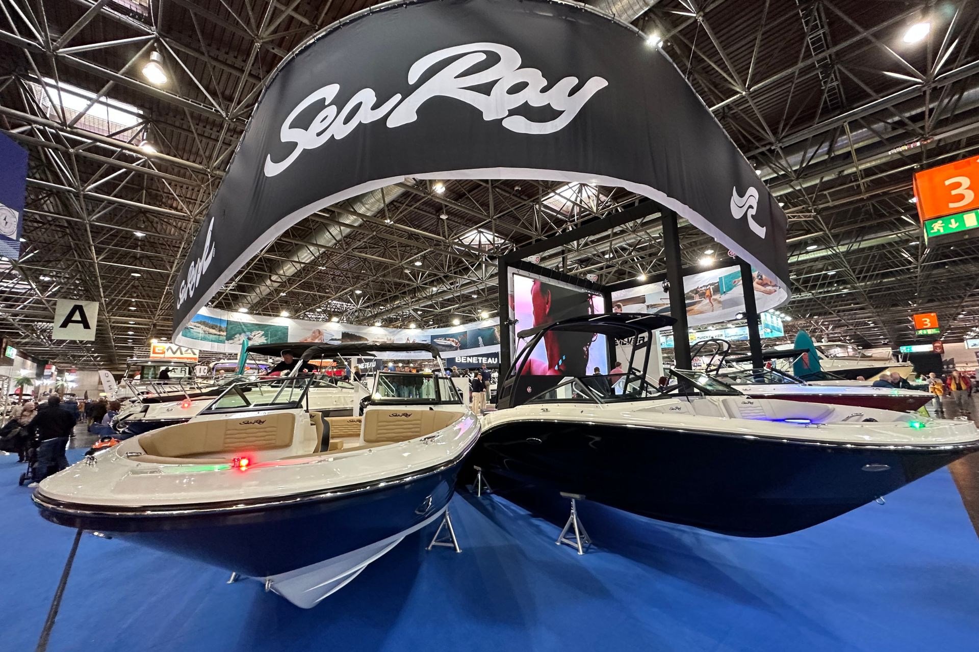 16 Sea Ray Boats at boot 2024 - Navaboats